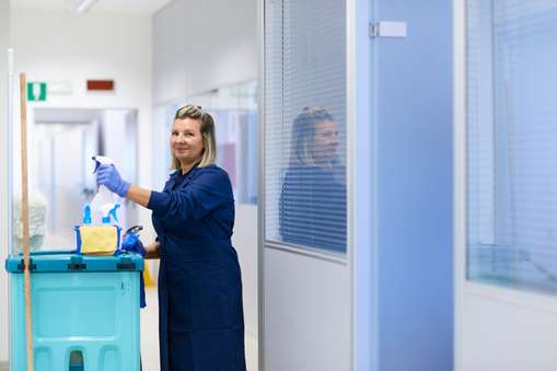 Building Services & Commercial Cleaning in London